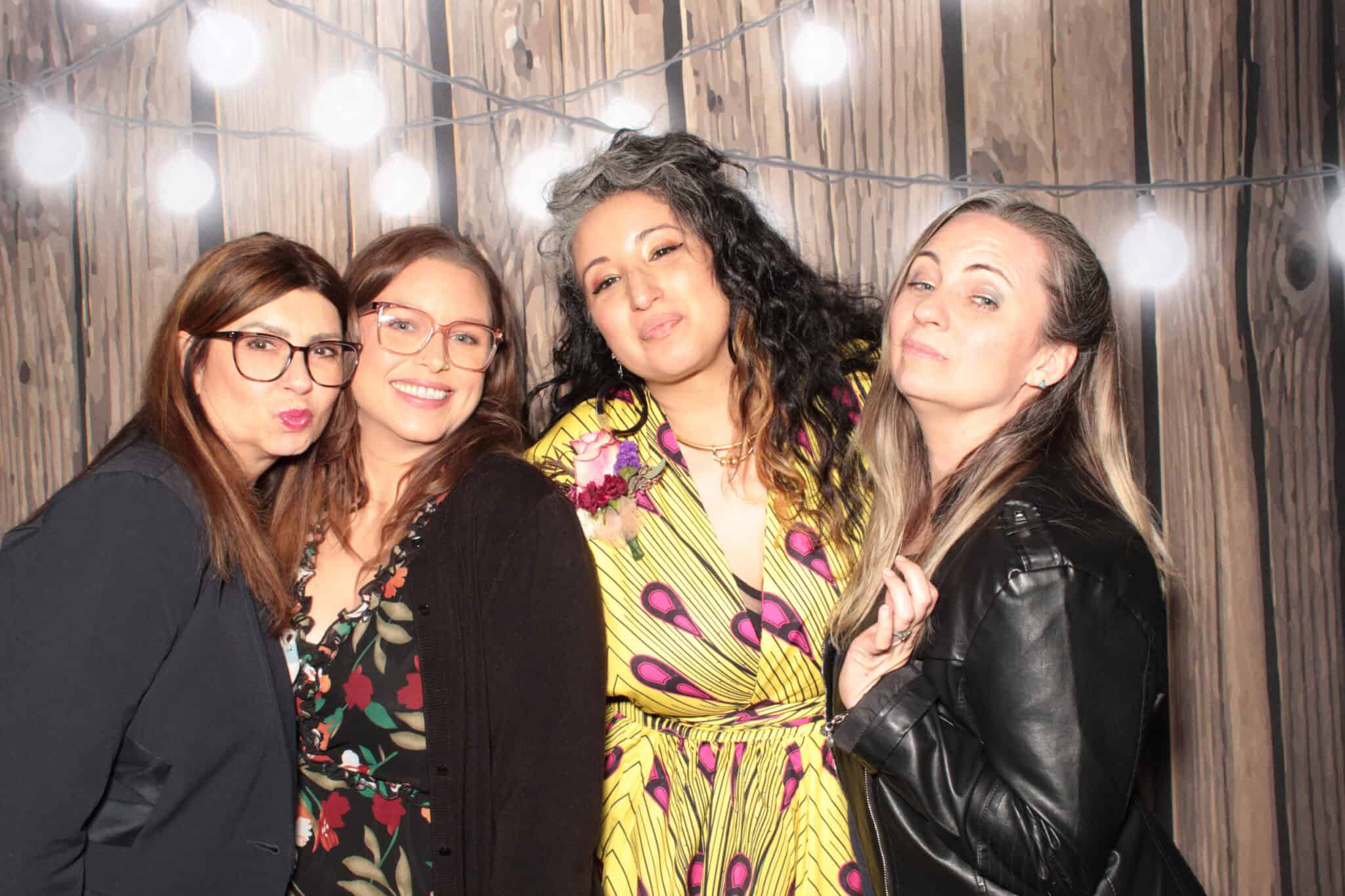 Renting a 360 Photo Booth in Nashville - Flashing Stars